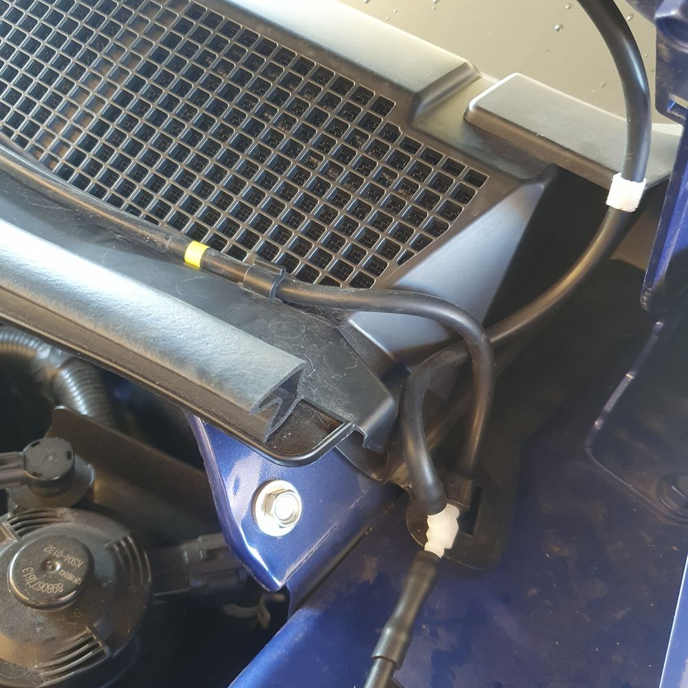 Windscreen washer Jet assembly (Bonnet Mounted) – R&R Products And Supplies