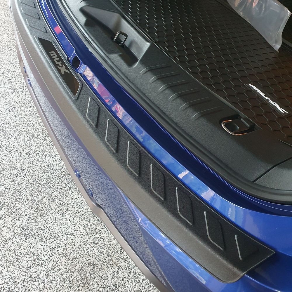 PREMIUM BOOT SCUFF PLATE to suit 08/2021-2025 Isuzu Mu-X – R&R Products ...